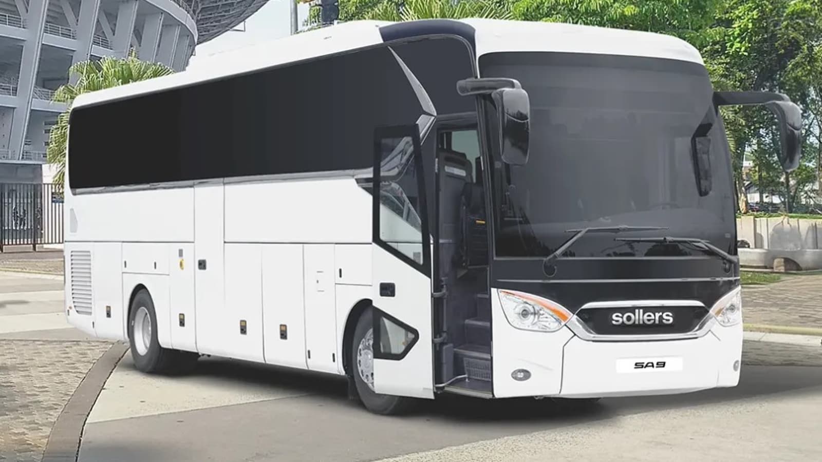 Производство нового туристического автобуса Sollers SA9 началось в России